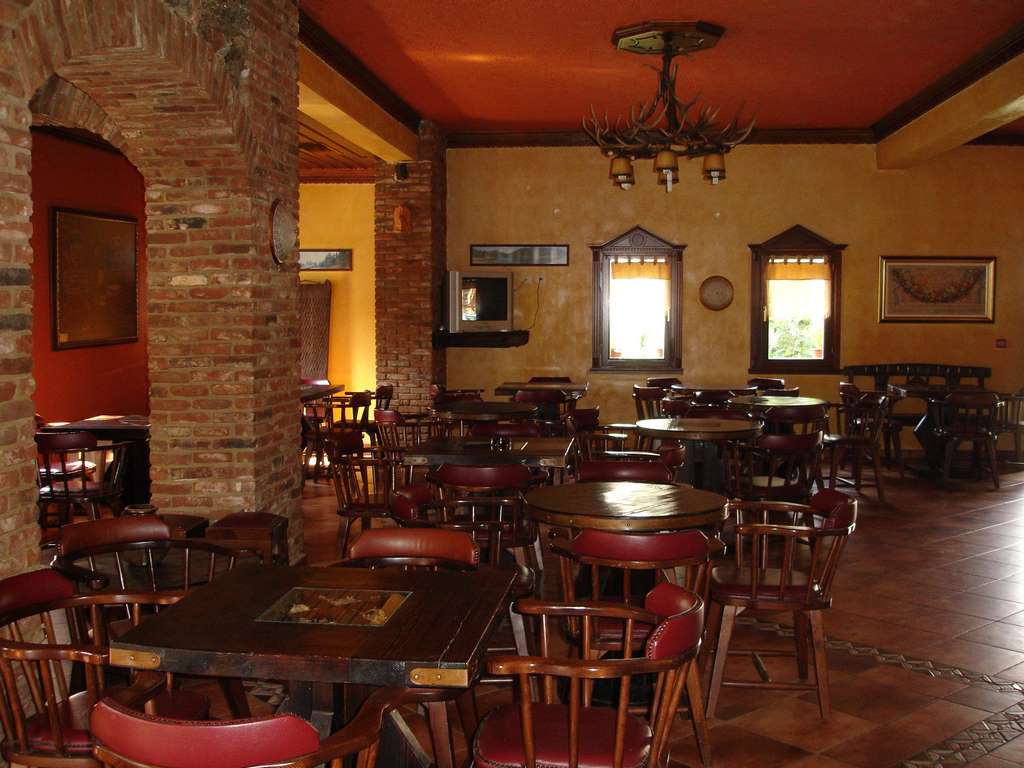 Café – Reception | Hotel Nemesis